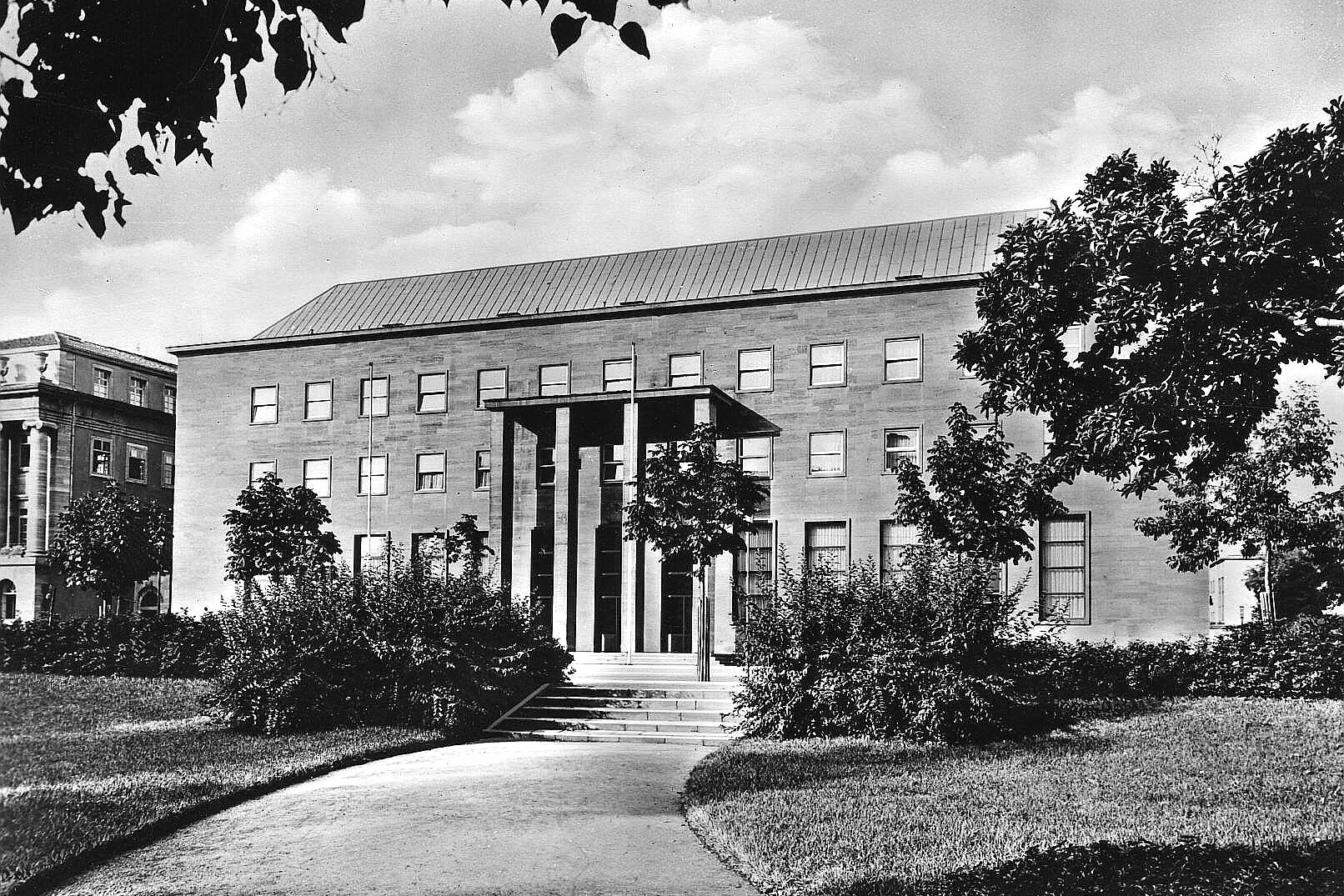 Research project on the history of the Bundesbank and its predecessors ...